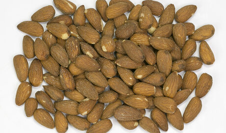 Nuts | Our products | King Nuts & Raaphorst B.V.